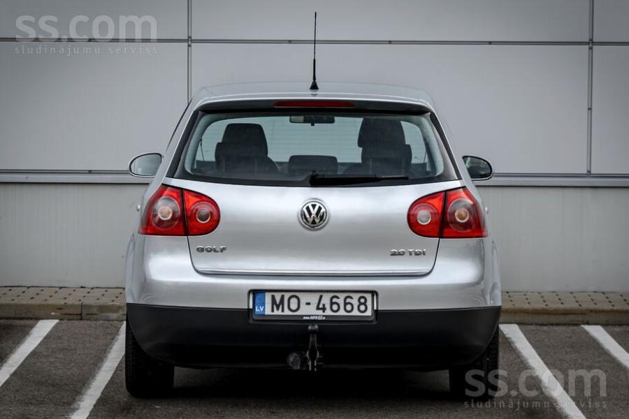 Pelēks Volkswagen Golf 2010 Rīga, ar dzinēja tilpumu 2.00 L un nobraukumu 299 tūkst. km par 3490 €, foto 6 vietnē AUTOMOTO.COM.LV