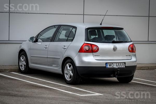 Pelēks Volkswagen Golf 2010 Rīga, ar dzinēja tilpumu 2.00 L un nobraukumu 299 tūkst. km par 3490 €, foto 6 vietnē AUTOMOTO.COM.LV