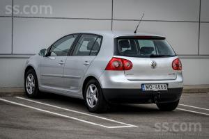 Pelēks Volkswagen Golf 2010 Rīga, ar dzinēja tilpumu 2.00 L un nobraukumu 299 tūkst. km par 3490 €, foto 7 vietnē AUTOMOTO.COM.LV