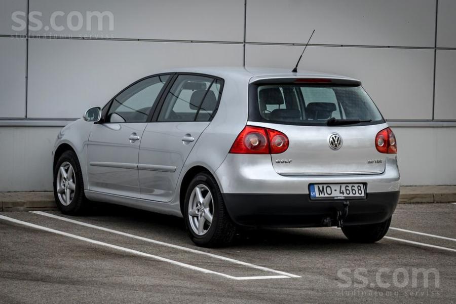 Pelēks Volkswagen Golf 2010 Rīga, ar dzinēja tilpumu 2.00 L un nobraukumu 299 tūkst. km par 3490 €, foto 7 vietnē AUTOMOTO.COM.LV