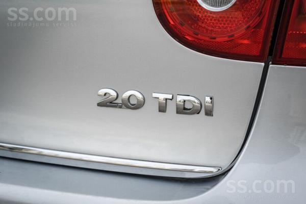 Pelēks Volkswagen Golf 2010 Rīga, ar dzinēja tilpumu 2.00 L un nobraukumu 299 tūkst. km par 3490 €, foto 8 vietnē AUTOMOTO.COM.LV