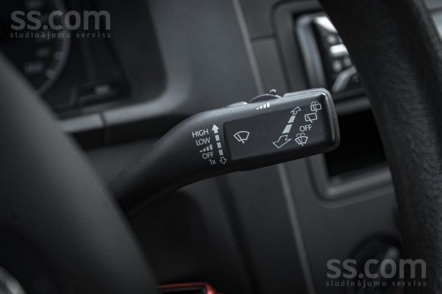Pelēks Volkswagen Golf 2010 Rīga, ar dzinēja tilpumu 2.00 L un nobraukumu 299 tūkst. km par 3490 €, foto 19 vietnē AUTOMOTO.COM.LV