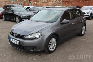 Pelēks Volkswagen Golf 2010 Liepāja, ar dzinēja tilpumu 1.60 L un nobraukumu 288 tūkst. km par 4999 €, foto 3 vietnē AUTOMOTO.COM.LV