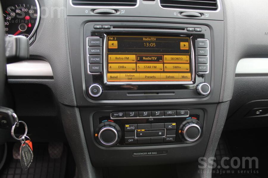 Pelēks Volkswagen Golf 2010 Liepāja, ar dzinēja tilpumu 1.60 L un nobraukumu 288 tūkst. km par 4999 €, foto 12 vietnē AUTOMOTO.COM.LV
