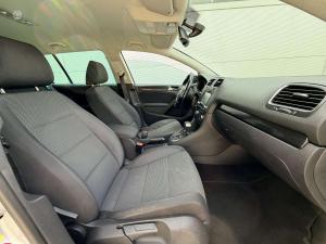 Grey Volkswagen Golf 2010 in Utena, with an engine capacity of 1.60 L and mileage of 193 thousand km for 4250 €, photo 23 on AUTOMOTO.COM.LV