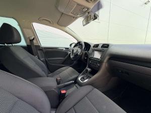 Grey Volkswagen Golf 2010 in Utena, with an engine capacity of 1.60 L and mileage of 193 thousand km for 4250 €, photo 24 on AUTOMOTO.COM.LV
