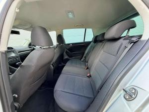 Grey Volkswagen Golf 2010 in Utena, with an engine capacity of 1.60 L and mileage of 193 thousand km for 4250 €, photo 26 on AUTOMOTO.COM.LV