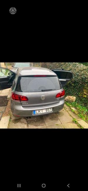 Pelēks Volkswagen Golf 2010 Kauņa, ar dzinēja tilpumu 1.97 L un nobraukumu 360 tūkst. km par 1200 €, foto  vietnē AUTOMOTO.COM.LV