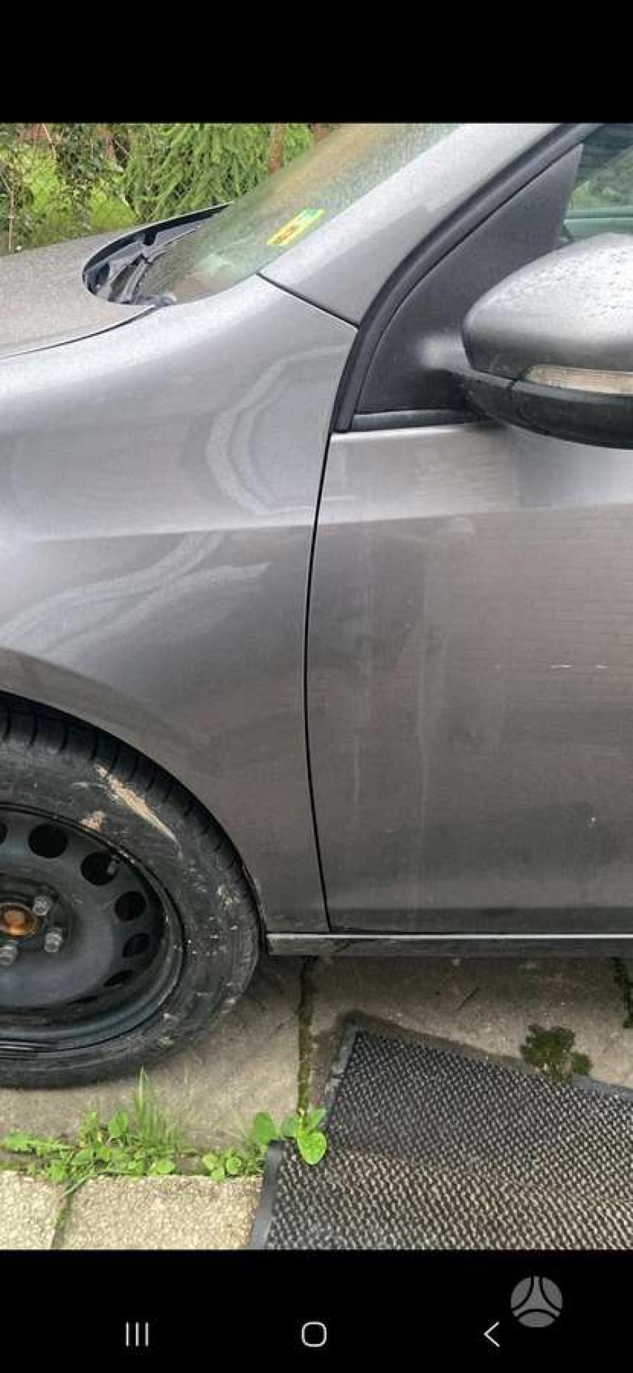 Pelēks Volkswagen Golf 2010 Kauņa, ar dzinēja tilpumu 1.97 L un nobraukumu 360 tūkst. km par 1200 €, foto 10 vietnē AUTOMOTO.COM.LV