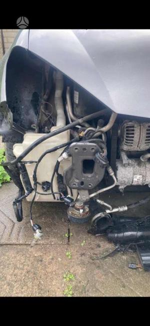 Pelēks Volkswagen Golf 2010 Kauņa, ar dzinēja tilpumu 1.97 L un nobraukumu 360 tūkst. km par 1200 €, foto 15 vietnē AUTOMOTO.COM.LV