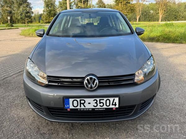 Grey Volkswagen Golf 2010 in Ogre, with an engine capacity of 1.60 L and mileage of 232 thousand km for 3850 €, photo 4 on AUTOMOTO.COM.LV