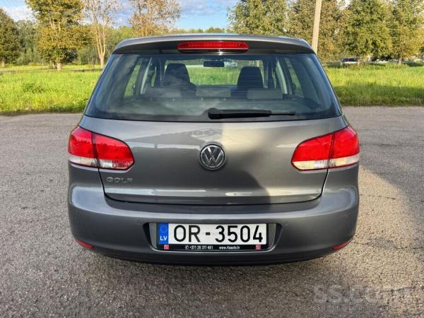 Grey Volkswagen Golf 2010 in Ogre, with an engine capacity of 1.60 L and mileage of 232 thousand km for 3850 €, photo 8 on AUTOMOTO.COM.LV