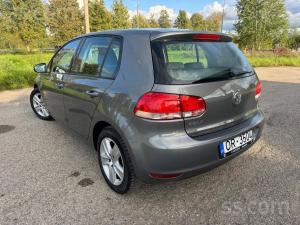 Grey Volkswagen Golf 2010 in Ogre, with an engine capacity of 1.60 L and mileage of 232 thousand km for 3850 €, photo 11 on AUTOMOTO.COM.LV