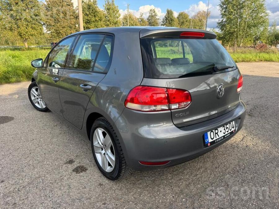Grey Volkswagen Golf 2010 in Ogre, with an engine capacity of 1.60 L and mileage of 232 thousand km for 3850 €, photo 11 on AUTOMOTO.COM.LV