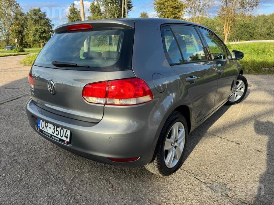 Grey Volkswagen Golf 2010 in Ogre, with an engine capacity of 1.60 L and mileage of 232 thousand km for 3850 €, photo 12 on AUTOMOTO.COM.LV