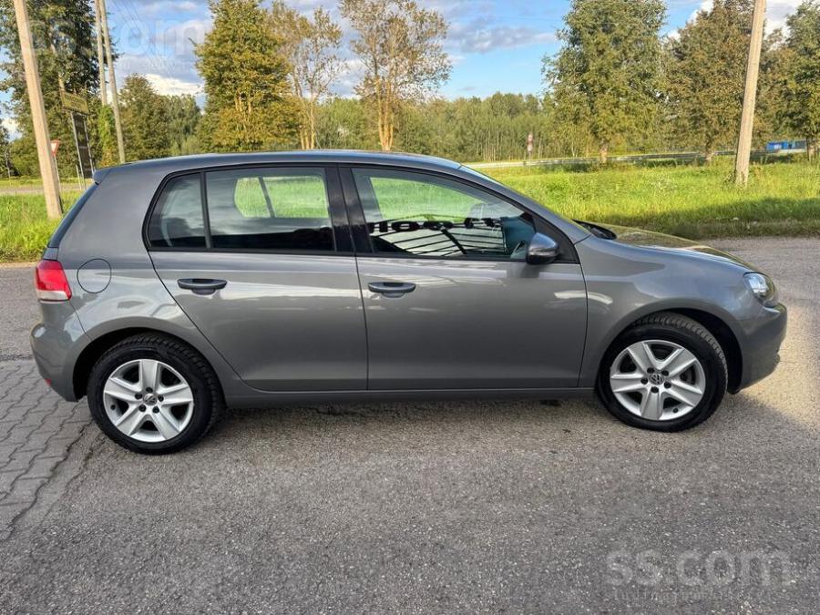 Grey Volkswagen Golf 2010 in Ogre, with an engine capacity of 1.60 L and mileage of 232 thousand km for 3850 €, photo 14 on AUTOMOTO.COM.LV