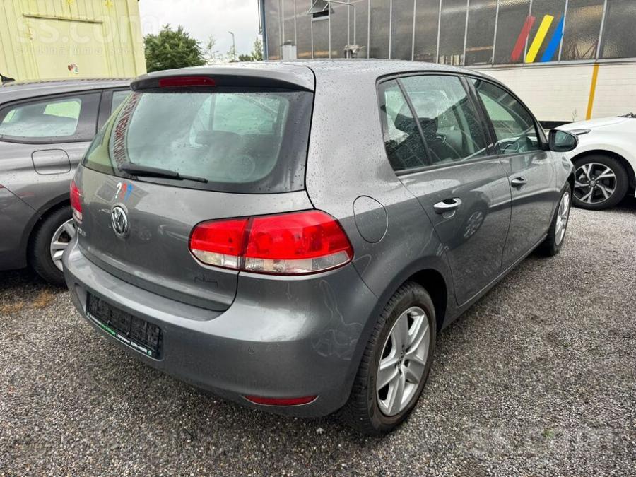 Grey Volkswagen Golf 2010 in Ogre, with an engine capacity of 1.60 L and mileage of 232 thousand km for 3850 €, photo 30 on AUTOMOTO.COM.LV