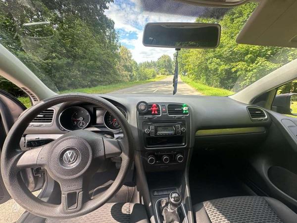 Pelēks Volkswagen Golf 2010 Kauņa, ar dzinēja tilpumu 1.60 L un nobraukumu 209 tūkst. km par 3500 €, foto 10 vietnē AUTOMOTO.COM.LV