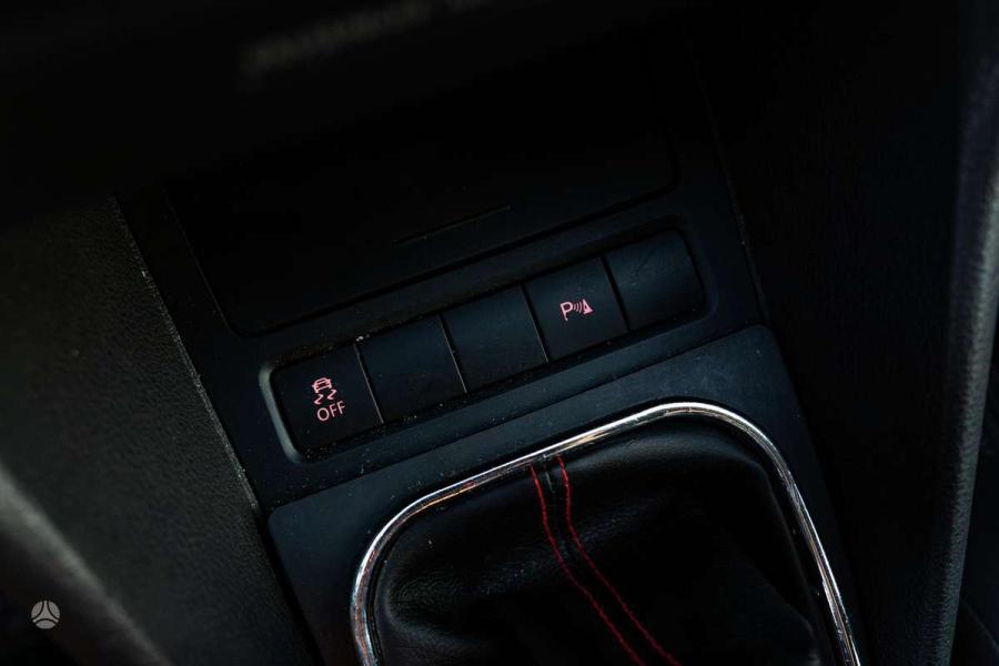 Pelēks Volkswagen Golf 2010 Viļņa, ar dzinēja tilpumu 1.60 L un nobraukumu 290 tūkst. km par 4350 €, foto 13 vietnē AUTOMOTO.COM.LV