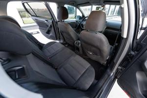 Pelēks Volkswagen Golf 2010 Viļņa, ar dzinēja tilpumu 1.60 L un nobraukumu 290 tūkst. km par 4350 €, foto 19 vietnē AUTOMOTO.COM.LV
