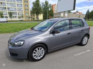Grey Volkswagen Golf 2010 in Panevezys, with an engine capacity of 1.39 L and mileage of 252 thousand km for 3100 €, photo  on AUTOMOTO.COM.LV