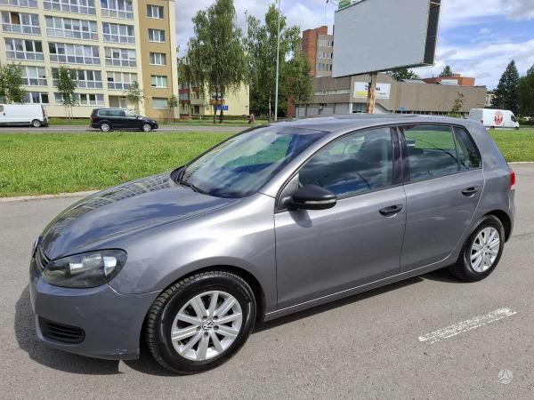 Grey Volkswagen Golf 2010 in Panevezys, with an engine capacity of 1.39 L and mileage of 252 thousand km for 3100 €, photo 4 on AUTOMOTO.COM.LV