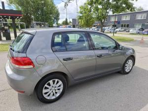 Pelēks Volkswagen Golf 2010 Panevēža, ar dzinēja tilpumu 1.39 L un nobraukumu 252 tūkst. km par 3100 €, foto 6 vietnē AUTOMOTO.COM.LV