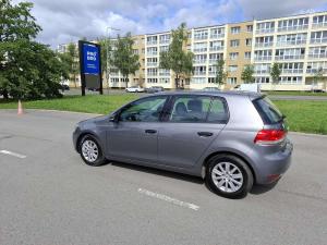 Pelēks Volkswagen Golf 2010 Panevēža, ar dzinēja tilpumu 1.39 L un nobraukumu 252 tūkst. km par 3100 €, foto 7 vietnē AUTOMOTO.COM.LV