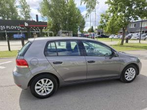 Pelēks Volkswagen Golf 2010 Panevēža, ar dzinēja tilpumu 1.39 L un nobraukumu 252 tūkst. km par 3100 €, foto 11 vietnē AUTOMOTO.COM.LV