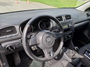 Pelēks Volkswagen Golf 2010 Panevēža, ar dzinēja tilpumu 1.39 L un nobraukumu 252 tūkst. km par 3100 €, foto 18 vietnē AUTOMOTO.COM.LV