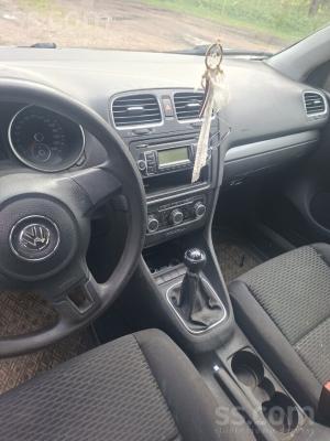 Pelēks Volkswagen Golf 2010 Talsi, ar dzinēja tilpumu 1.60 L un nobraukumu 0 tūkst. km par 1300 €, foto 3 vietnē AUTOMOTO.COM.LV