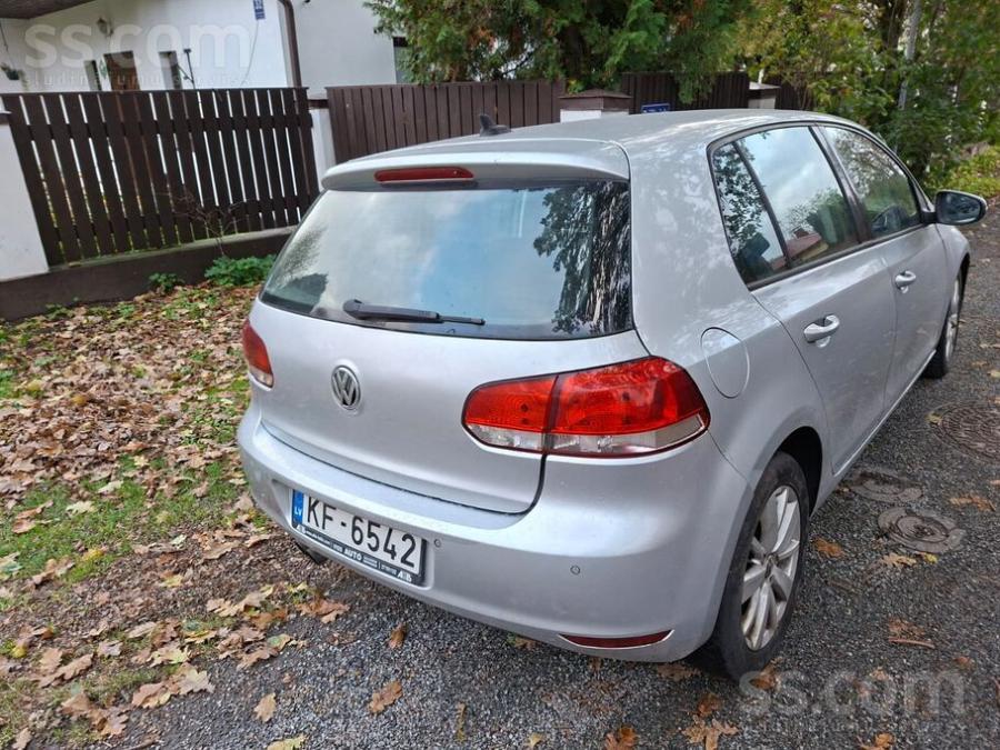 Pelēks Volkswagen Golf 2010 Rīga, ar dzinēja tilpumu 2.00 L un nobraukumu 220 tūkst. km par 3200 €, foto 5 vietnē AUTOMOTO.COM.LV