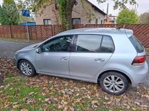 Pelēks Volkswagen Golf 2010 Rīga, ar dzinēja tilpumu 2.00 L un nobraukumu 220 tūkst. km par 3200 €, foto 6 vietnē AUTOMOTO.COM.LV