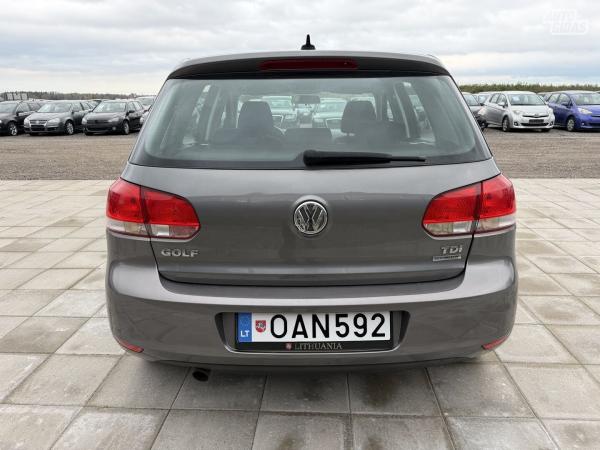 Volkswagen Golf 2010 in Giraite on AUTOMOTO.COM.LV Grey Volkswagen Golf 2010 in Giraite, with an engine capacity of 1.60 L and mileage of 132 thousand km for 3900 €, photo 7 on AUTOMOTO.COM.LV