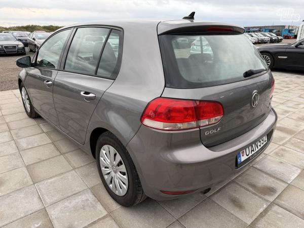 Volkswagen Golf 2010 in Giraite on AUTOMOTO.COM.LV Grey Volkswagen Golf 2010 in Giraite, with an engine capacity of 1.60 L and mileage of 132 thousand km for 3900 €, photo 8 on AUTOMOTO.COM.LV