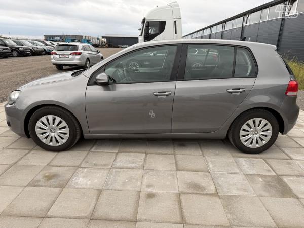 Volkswagen Golf 2010 in Giraite on AUTOMOTO.COM.LV Grey Volkswagen Golf 2010 in Giraite, with an engine capacity of 1.60 L and mileage of 132 thousand km for 3900 €, photo 9 on AUTOMOTO.COM.LV
