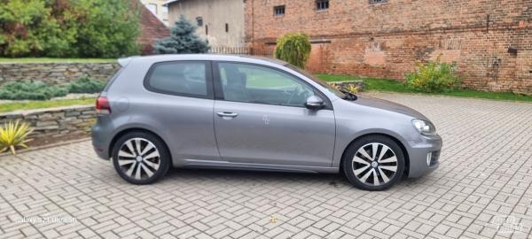 Pelēks Volkswagen Golf 2010 Kėdainiai, ar dzinēja tilpumu 2.00 L un nobraukumu 301 tūkst. km par 4699 €, foto 4 vietnē AUTOMOTO.COM.LV