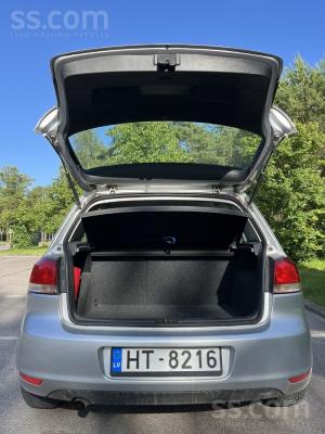 Pelēks Volkswagen Golf 2011 Liepāja, ar dzinēja tilpumu 1.20 L un nobraukumu 233 tūkst. km par 2300 €, foto 7 vietnē AUTOMOTO.COM.LV