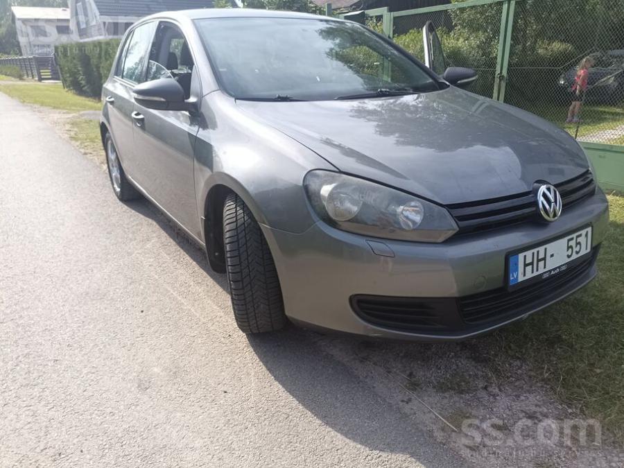 Pelēks Volkswagen Golf 2011 Rīga, ar dzinēja tilpumu 2.00 L un nobraukumu 261 tūkst. km par 3500 €, foto 1 vietnē AUTOMOTO.COM.LV