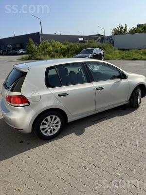 Grey Volkswagen Golf 2011 in Riga, with an engine capacity of 1.40 L and mileage of 264 thousand km for 2350 €, photo 8 on AUTOMOTO.COM.LV