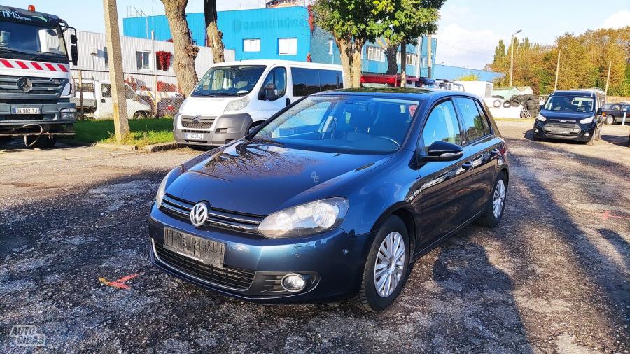 Grey Volkswagen Golf 2011 in Klaipeda, with an engine capacity of 1.40 L and mileage of 214 thousand km for 4650 €, photo 1 on AUTOMOTO.COM.LV
