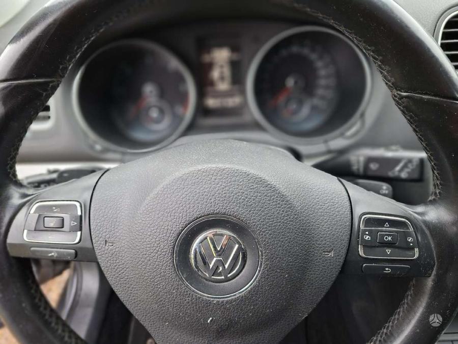 Pelēks Volkswagen Golf 2011 Marijampole, ar dzinēja tilpumu 1.97 L un nobraukumu 338 tūkst. km par 5499 €, foto 10 vietnē AUTOMOTO.COM.LV