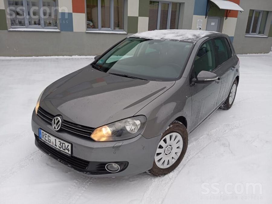 Grey Volkswagen Golf 2011 in Balvi, with an engine capacity of 1.60 L and mileage of 164 thousand km for 3950 €, photo 9 on AUTOMOTO.COM.LV