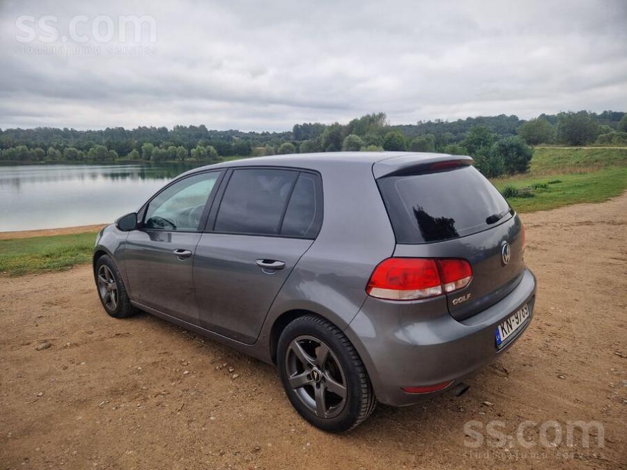 Grey Volkswagen Golf 2011 in Daugavpils, with an engine capacity of 1.20 L and mileage of 172 thousand km for 4200 €, photo 2 on AUTOMOTO.COM.LV