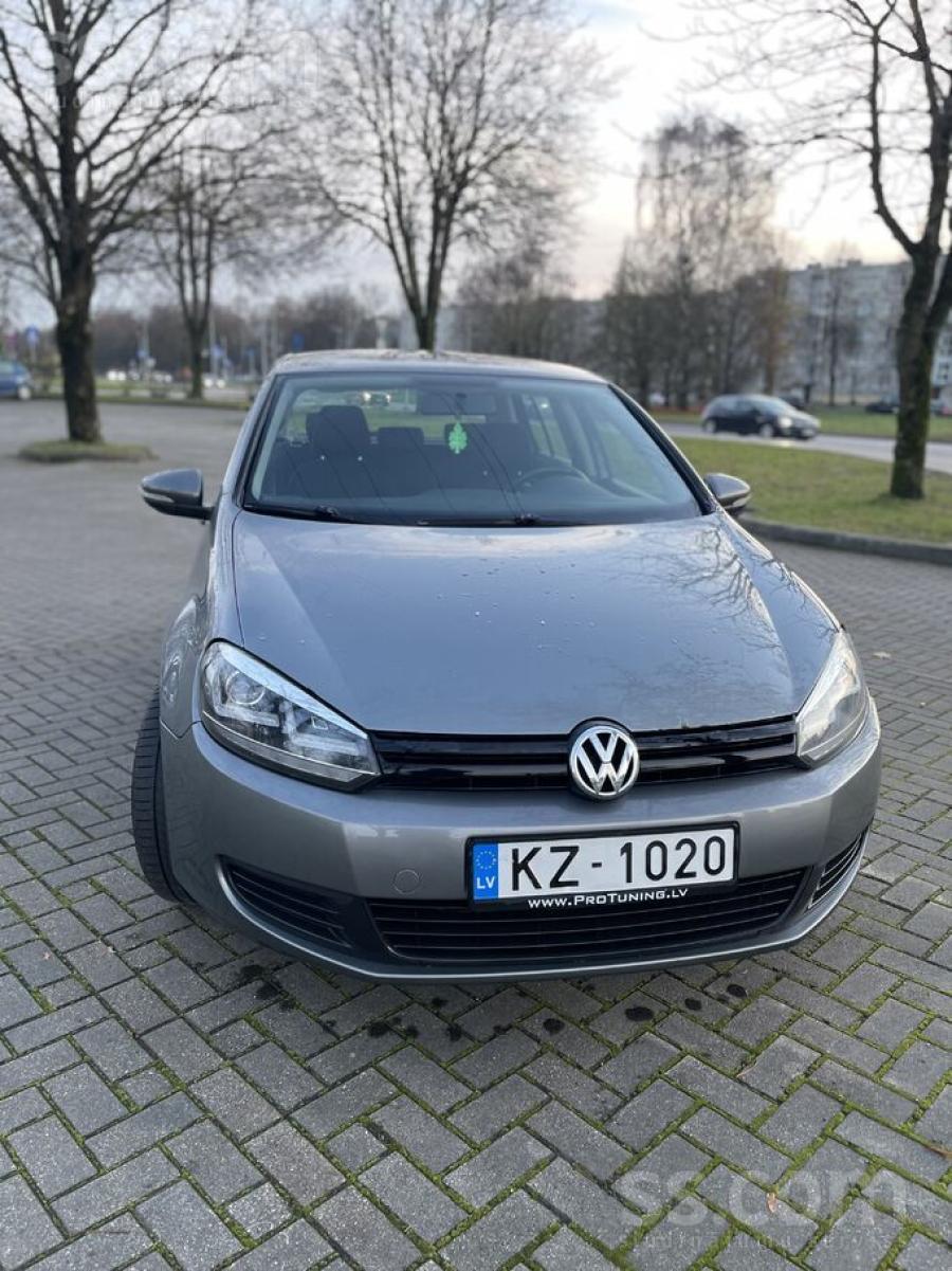 Pelēks Volkswagen Golf 2011 Rīga, ar dzinēja tilpumu 1.40 L un nobraukumu 245 tūkst. km par 3300 €, foto 1 vietnē AUTOMOTO.COM.LV