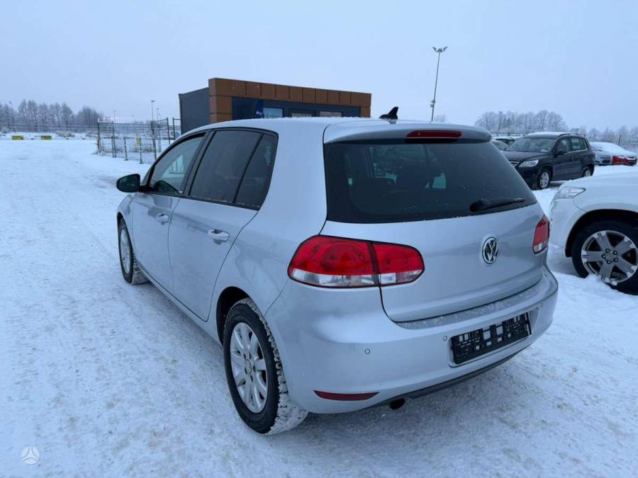 Серый Фольксваген Гольф 2011 в Мариямполе, объемом двигателя 1.60 л и пробегом 160 тыс. км за 4500 €, фото 5 на AUTOMOTO.COM.LV