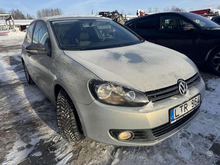 Pelēks Volkswagen Golf 2011 Plungė, ar dzinēja tilpumu 1.39 L un nobraukumu 246 tūkst. km par 3100 €, foto 3 vietnē AUTOMOTO.COM.LV