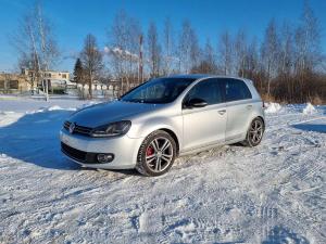 Grey Volkswagen Golf 2011 in Siauliai, with an engine capacity of 1.20 L and mileage of 230 thousand km for 4650 €, photo  on AUTOMOTO.COM.LV