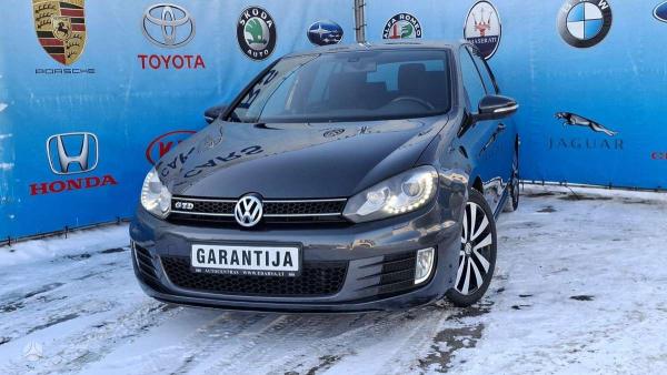 Grey Volkswagen Golf 2011 in Siauliai, with an engine capacity of 1.97 L and mileage of 217 thousand km for 7900 €, photo 2 on AUTOMOTO.COM.LV