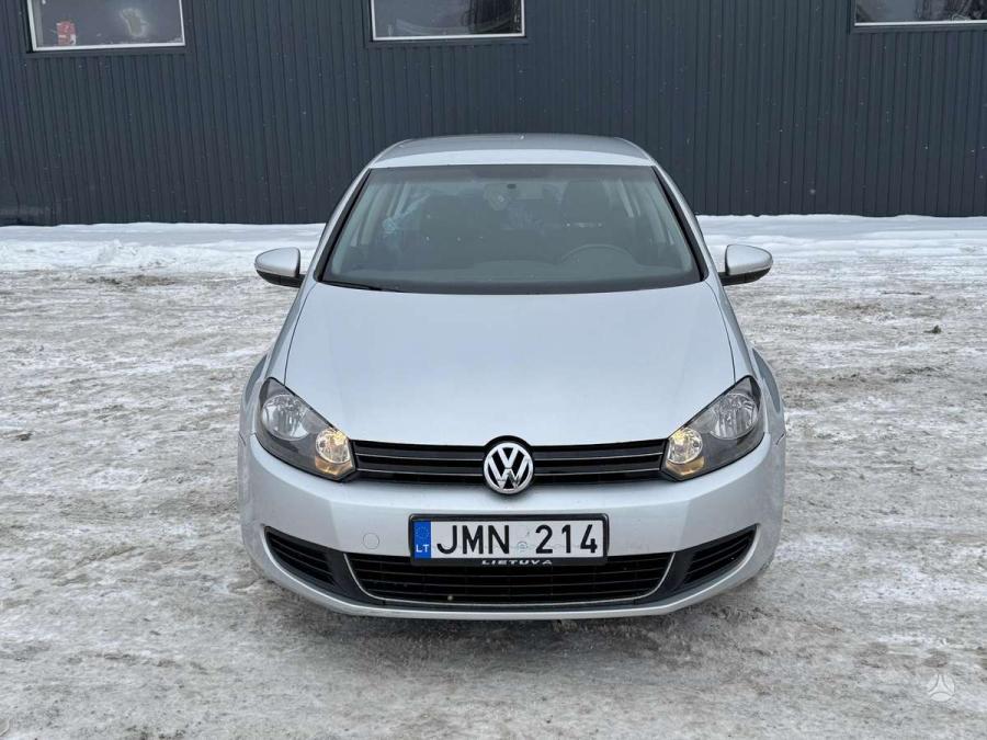 Pelēks Volkswagen Golf 2011 Tauragė, ar dzinēja tilpumu 1.60 L un nobraukumu 162 tūkst. km par 3580 €, foto 3 vietnē AUTOMOTO.COM.LV